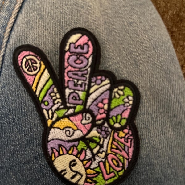PEACE Sign Patch Hippy Fingers Iron on Patch Victory Flower Power ...