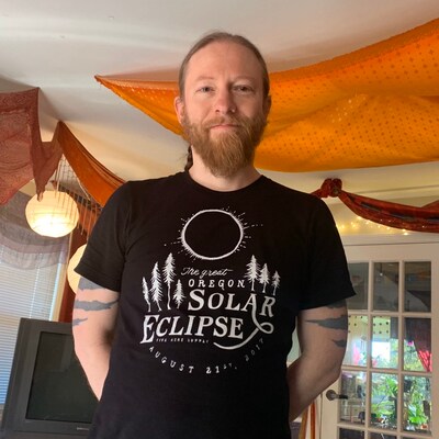 Cascade Mountain Range Tshirt Premium Triblend Tee Oregon - Etsy