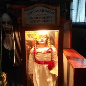 Replica Prop Sign the Warrens From the Horror Movies Conjuring ...