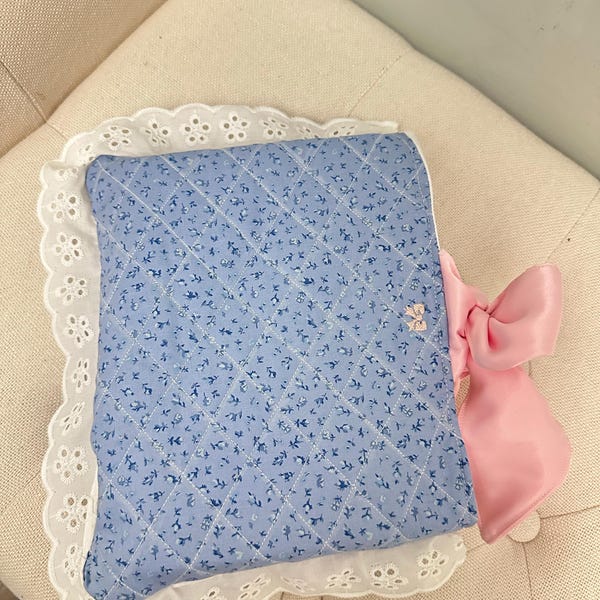 Quilted Book Cover Sewing Pattern: Customizable Journal, Bible (PDF ...