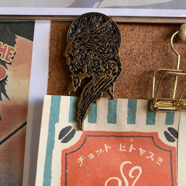 Widowmaker Hourglass Spray Inspired Enamel Pin - Overwatch - Etsy