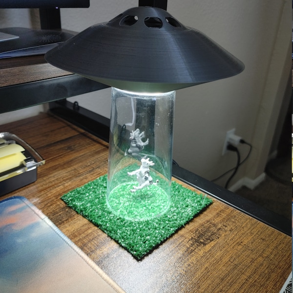Ufo Alien Abduction Desk Lamp Sci Fi Silver Spaceship Outerspace Space ...