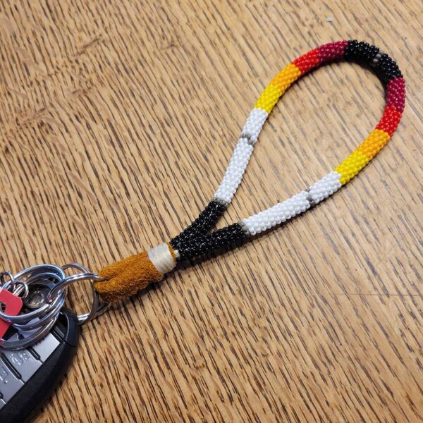 Medicine Wheel NATIVE BEADED KEYCHAIN Red, White, Black, Yellow - Etsy