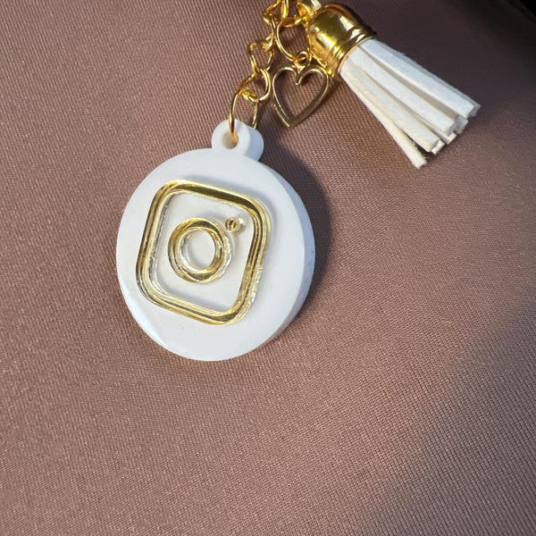 NFC Keychain, Scannable Keychain, Social Media Keychain, Influencer ...