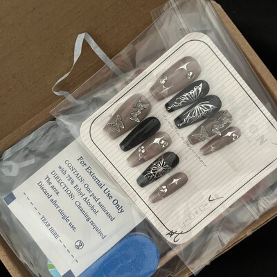 Retro European Nail/long Almond Nails/handmade Press on Nails/red and ...