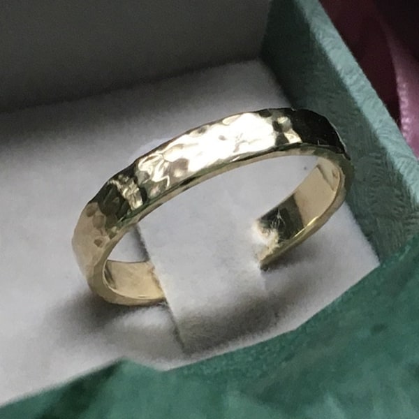 Hammered Gold Ring, Mens Hammered Wedding Ring, Rustic Wedding Ring ...