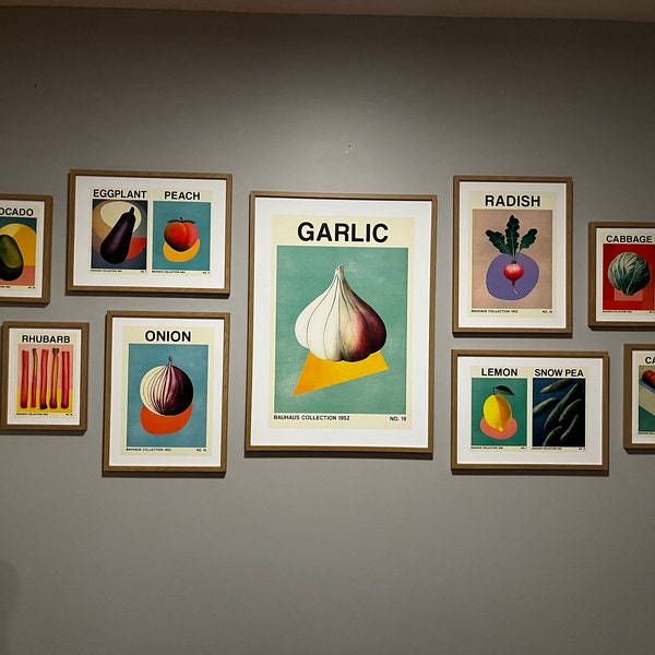 2 Retro Garlic / Onion Vegetable Art Posters, Bauhaus Inspired Set of 2 ...