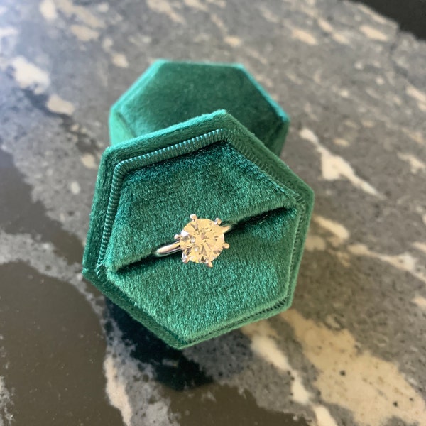 Dark Emerald Green Velvet Wedding Ring Box, Hunter Green Velvet Ring ...