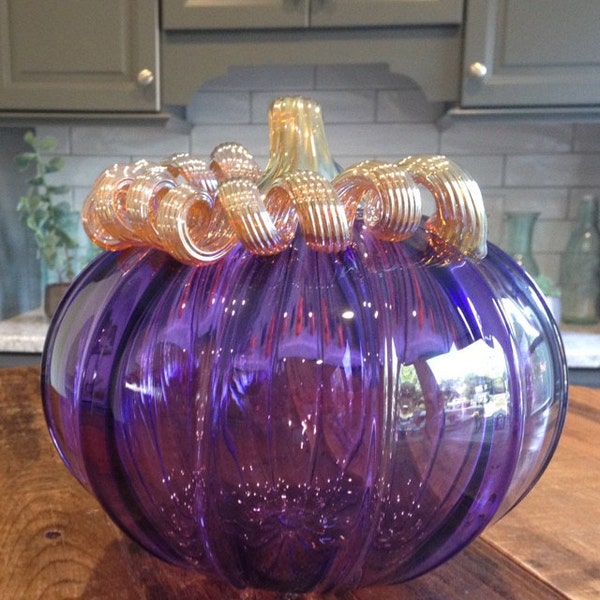 Beautiful Transparent Orange Pumpkin- A Classic Small Pumpkin Handmade ...