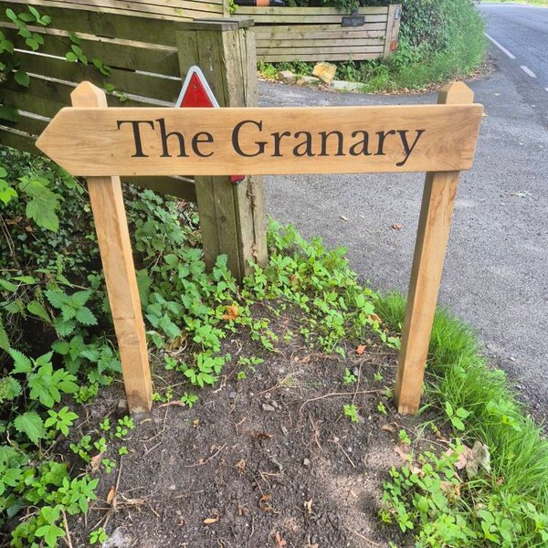 Engraved Oak Swinging Sign: Personalized Outdoor Address Plaque - Etsy UK