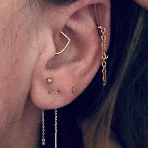 NEW ‣ 14K Solid Gold Vertical Helix Chain Piercing • Unique Gold ...