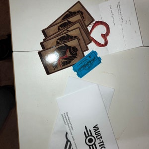 Un-official Handmade Fallout 4 Silver Shroud Calling Cards/business ...