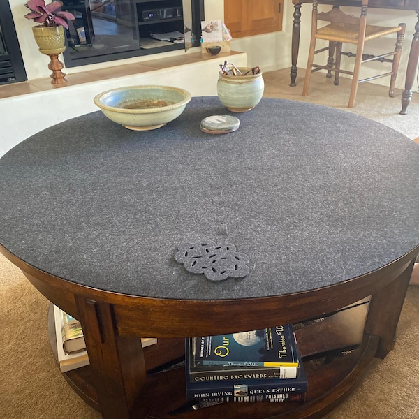 Large Round Pad/ Felt Table Cover/ Customizable Sizing - Etsy