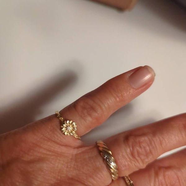 14K Gold Birthstone Ring, Birth Flower Ring, Gold Ring, Custom Floral ...