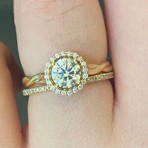 Minimalist Wave Ring,unique Natural Diamond Ring,womens Dainty Ring,thin Wedding Ring,wavy ...