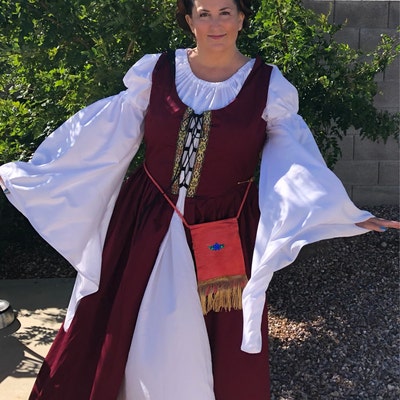 Renaissance Dress Chemise Style Costume Gown Grey W/dagged Sleeves ...