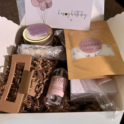 Selfcare Gift Box for Mom Pampering Box for New Mom Spa Kit New Mama ...
