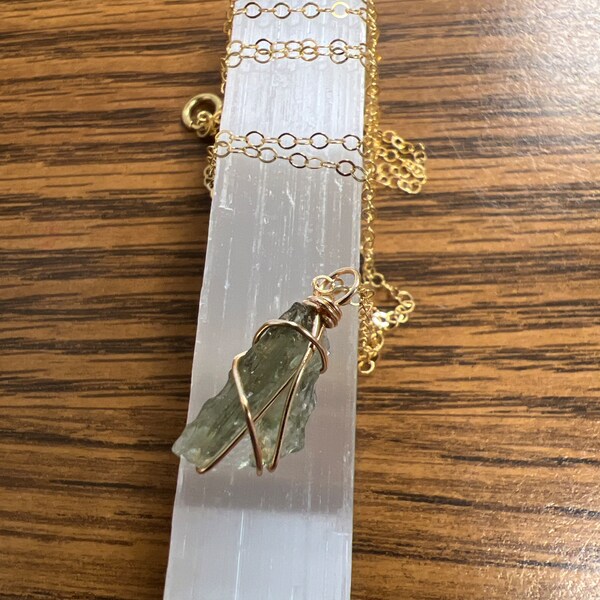 14k Gold Moldavite Necklace - Etsy