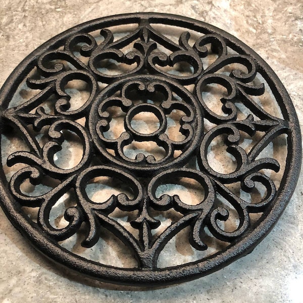 Round Cast Iron Trivet and Potholder With Intricate and Beautiful ...