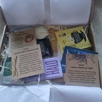 MINDFUL MOMENTS, Colouring Gift Box, Letterbox, Wellbeing Package, Spa ...