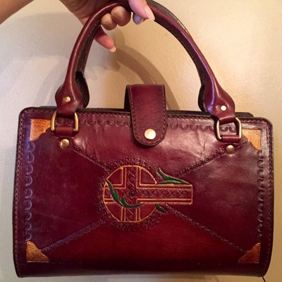 PLASTIC CANVAS CRAYON Box-royal Blue - Etsy