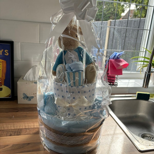 New Deluxe Classic Winnie the Pooh Nappy Cake, With Pooh Licenced Soft ...