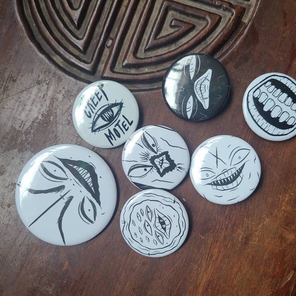 PINBACK BUTTONS - Random Pin Set - Etsy