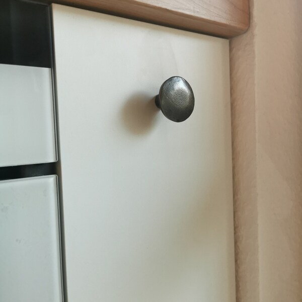 Simple Hand Forged Industrial Loft Drawer Pulls Handles Knobs Wrought ...