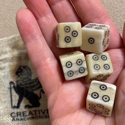 UNIQUE Pip Design Large Medieval Bone Dice Set qty 5 Mat Cauthon's Dice ...