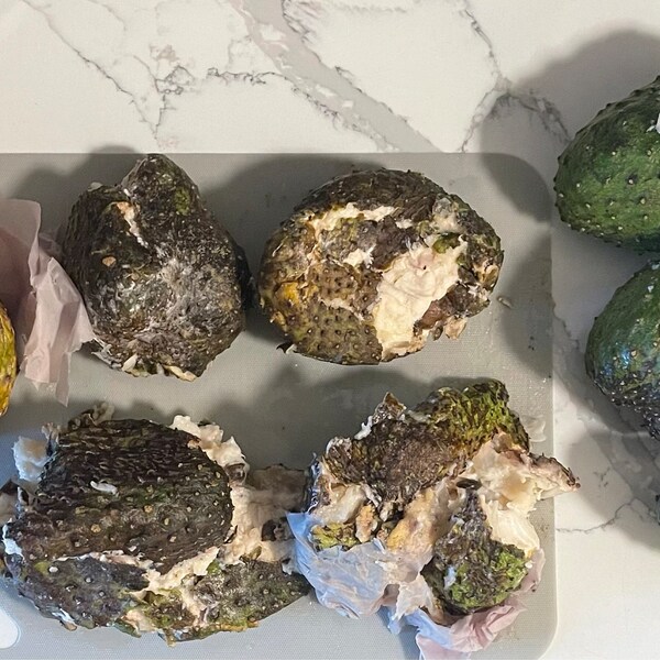 The Pinkglow® Pink Pineapple Gift Box - Etsy