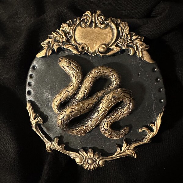 Gothic Rose Window Trinket Dish Dark Academia Homeware Cathedral ...