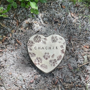 10 In. Solid Concrete Heart Stepping Stone - Etsy