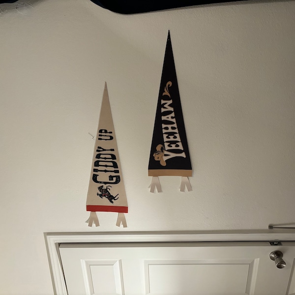 Giddy up Felt Pennant | Vintage Wild West Cowboy Banner, Inspirational ...