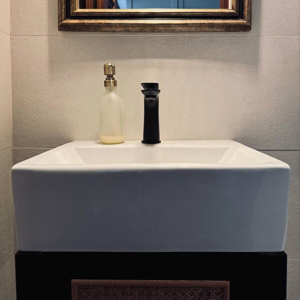 Frosted Clear Glass Bottle - Refillable Coloured Soap Dispenser With ...