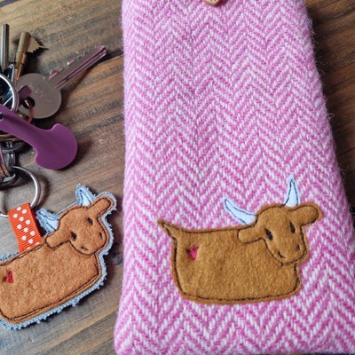 Highland Coo Brooch, Highland Cow Pin, Highland Cow Badge, Embroidered ...