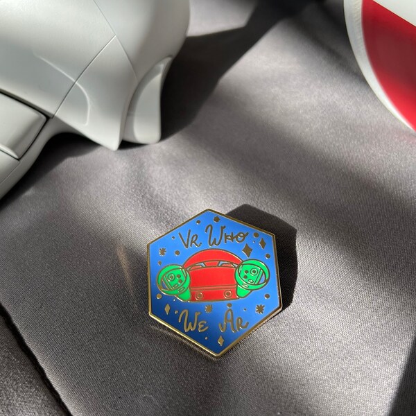 VR Hard Enamel Pin Computer Science Pin Video Game Pin Oculus Rift ...
