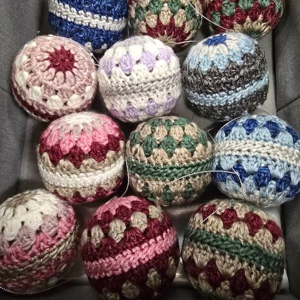 PDF Simple Granny Bauble Crochet Pattern | DIY Christmas Tree ...