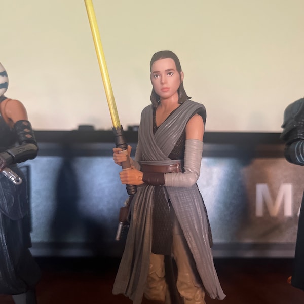 Rey Skywalker - Episode 9 | Custom Hilt and Blade | 1/12 Scale | Black ...