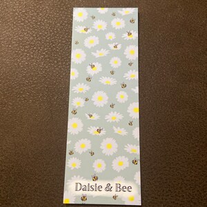 Daisie and Bee Illustrated Bookmark - Etsy