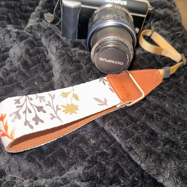 Flower Field Tan Camera Strap Design With Brown Vegan Leather ...