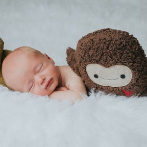 Big Foot Stuffed Toy, Big Foot Plushie, Kawaii Big Foot Plush Doll ...