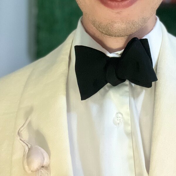 Poirot Lapel Pin Tussie Mussie Pin White Boutonniere Tiny Pin - Etsy