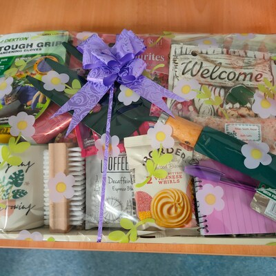 Irish Gift Hamper Ireland Snack Gift Gift Box From Ireland Irish ...