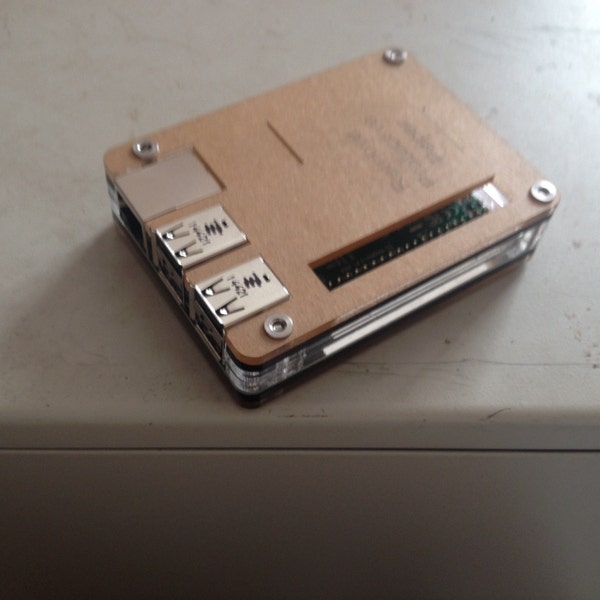 C4labs Zebra Classic Case for Raspberry Pi 3B, 3, 2 and B With Heatsinks & Power Cord Black Ice ...