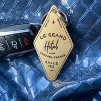Personalized Retro Hotel Keychain // Gold Key Ring // - Etsy