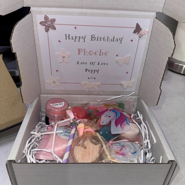 Teenage Pamper Gift Box Relaxation Set /mini Pamper Me/ Teen Queen ...