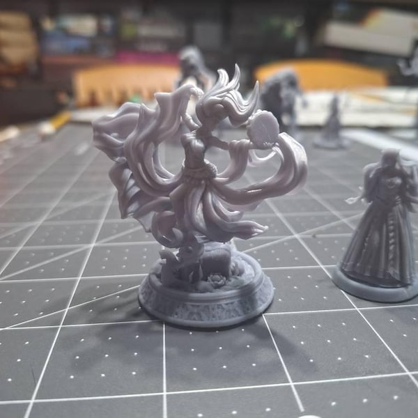 Vampire Hunter | Daywalker | Monster Slayer | Dnd Mini | Miniatures - Etsy