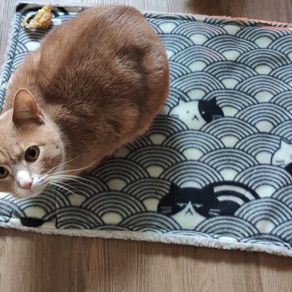 Self Warming Cat Mat Orange Yellow Black Calico Tabby Kittens - Etsy