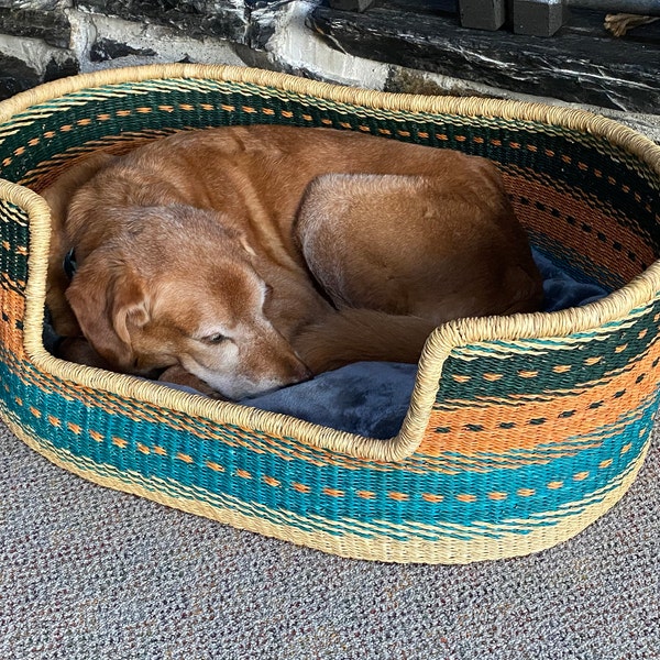 Cozy Dog Bed Basket – Handwoven Natural Bolga Dog Bed for Small to X ...