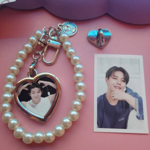 Custom Charm Keychain (pearl) |any K-pop Member/anime/actor/ Actress ...